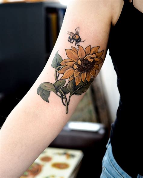 Sophia Baughan On Instagram Bee And Sunflower Sunflower Tattoos Bumble Bee Tattoo