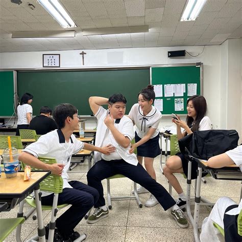 221106 Kang Hyewon Instagram Update Rizone