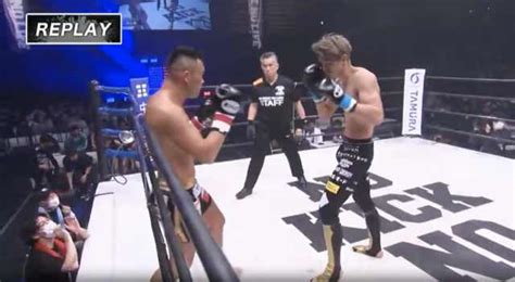 His Controller Disconnected Dude Gets Delayed Knocked Out After