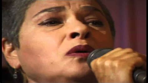 עליזה רוזן ביצוע לשיר הקיץ עבר לסרט עליזה של תומר הימן Youtube