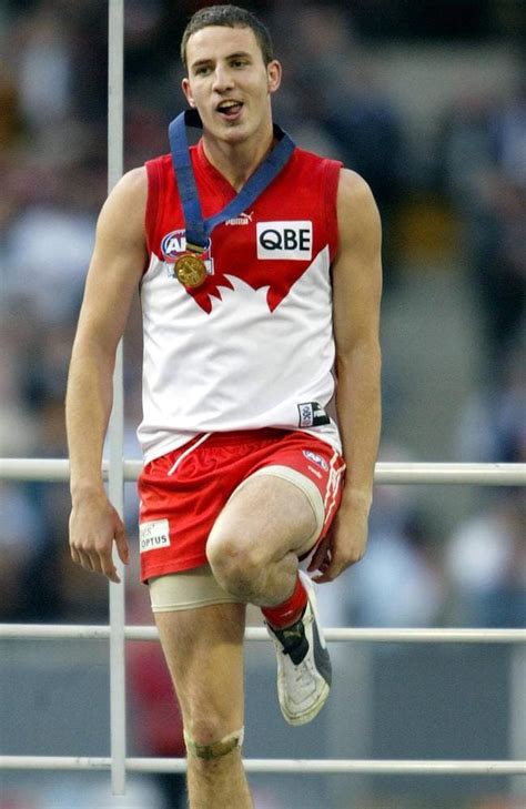 Tadhg Kennelly Inducted Into Sydney Swans Hall Of Fame At Club Season