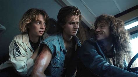 The 9 Best Eddie Munson Facts We Learned From The Stranger Things
