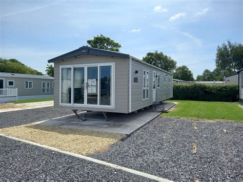 Abi Ingleton Uk Leisure Parks