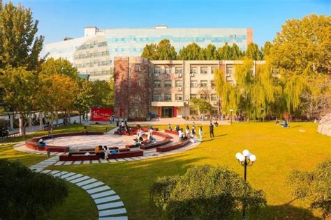 中国传媒大学校友网
