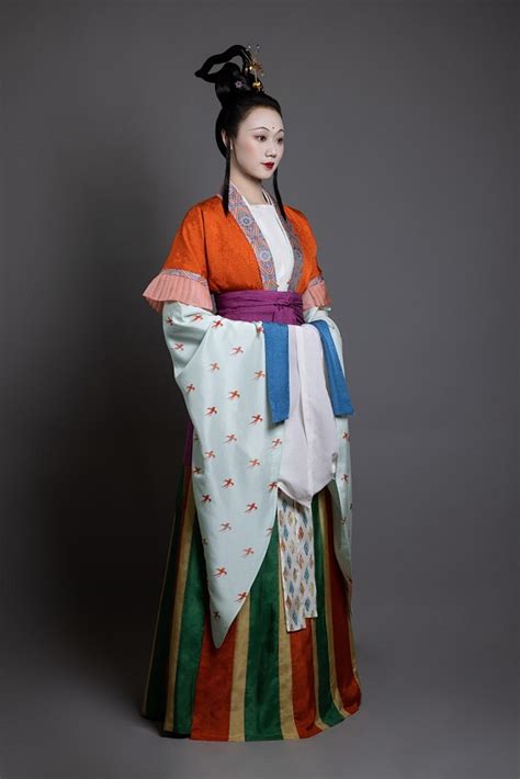 西魏 南北朝时代半袖襦裙