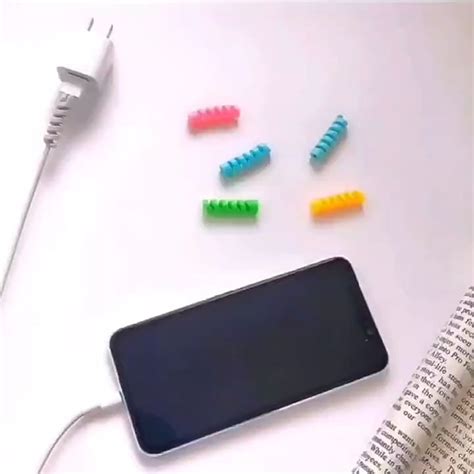1 PC Universal Silicone Spiral USB Charge Cable Cord Protector Cable Wire Twist Saver Cover