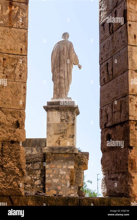 Roman Statue Monument Tarragona Stockfotos Und Bilder Kaufen Alamy