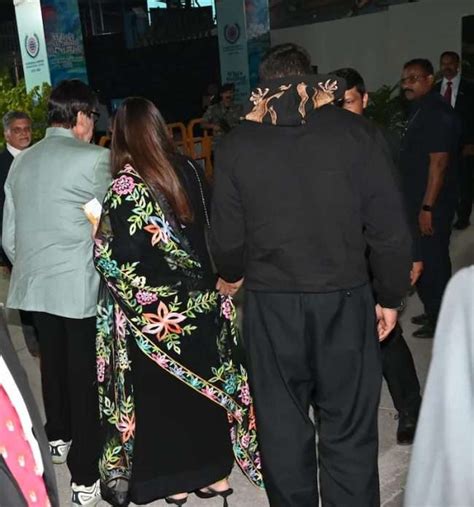 කටකතා සියල්ලට තිත තබමින් බච්චන් පවුල එකම රූප රාමුවකට එයි Photos