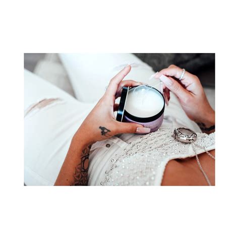 Eye Of Love Pheromone Massage Candle 150ml Morning Glow F To M