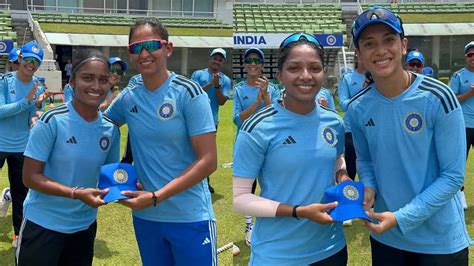 Minnu Mini And Anusha Bareddy Debut Against Bangladesh Women Smriti