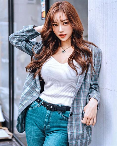 쏘블리️️️️🦊さんはinstagramを利用しています 「머리에 손올리는포즈는 거~~이 뭐 시그니처 ㅋㅋㅋㅋ 요즘 유나샘덕에