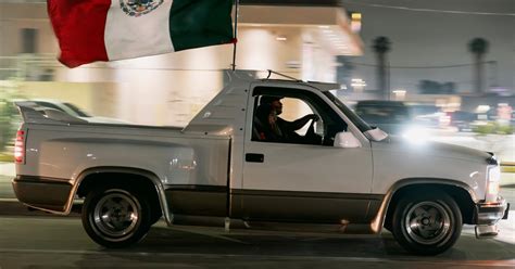 La Bandera Mexicana Se Convierte En Un Potente Símbolo De Protesta En