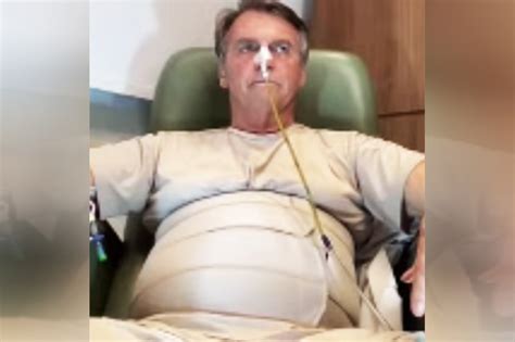 Bolsonaro Faz Propaganda De Capacete Com Os Filhos Em Live Na Uti De
