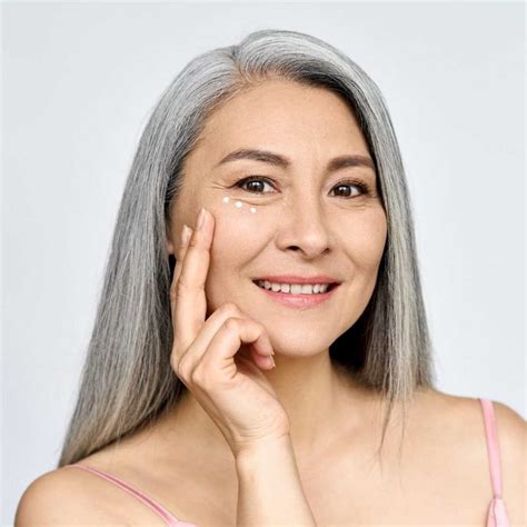آنکھوں کی سوجن کی وجوہات اور دور کرنے کے طریقے، جانیۓ Marham