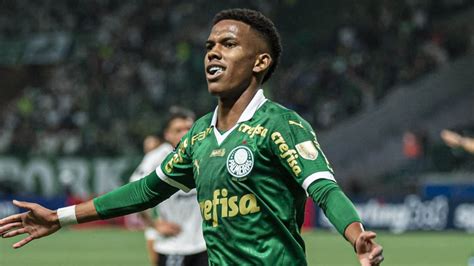 Enquanto Dudu não se resolve Palmeiras vende outro titular do elenco