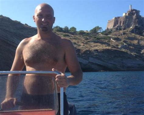 Muore Giovane Padre In Un Incidente Stradale Il Tirreno