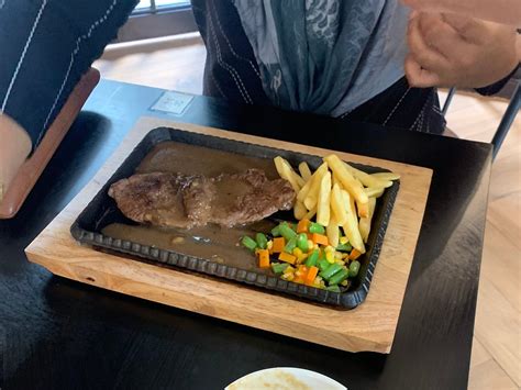 Moeara Eatery And Hub Samarinda Ulasan Restoran Tripadvisor