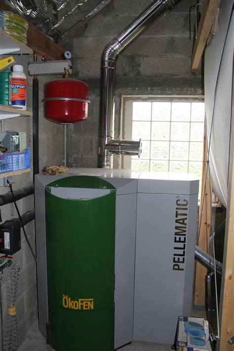 Installation d une Chaudière à granulés de bois pellets Ökofen LE QUILLIO Ets Jean