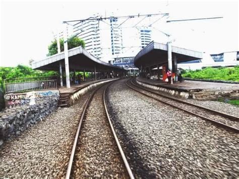 Stasiun Kampung Bandan Kereta Api Online