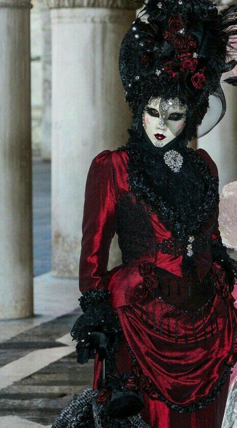 Pin by Noelle Carter on Venice | Venetian costumes, Venice mask, Venice ...
