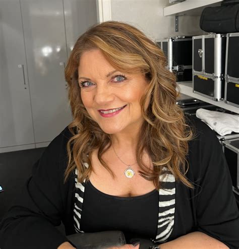 A Day With Blake Dysonned And Sneaky Qvc Peeks Debbie Flint