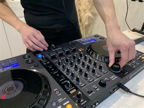 Dj Decks For Beginners Top 4 Controllers That Pioneer Dj Have To Offer