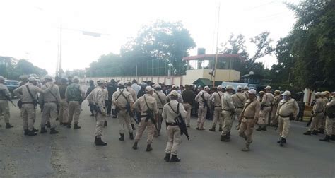 Manipur Police Ward Off Rally Demanding Nrc Implementation At The Raj