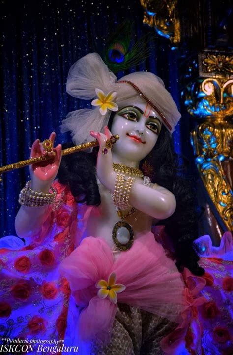 Pin By Bharti Sharma On Banke Bihari Shree Krishna Wallpapers Lord Krishna Wallpapers Lord