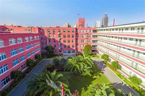上海校讯中心 上海第二工业大学附属浦东振华外经职业技术学校