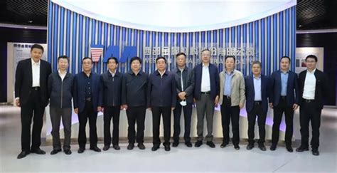 省政协副主席杨冠军带队来院调研