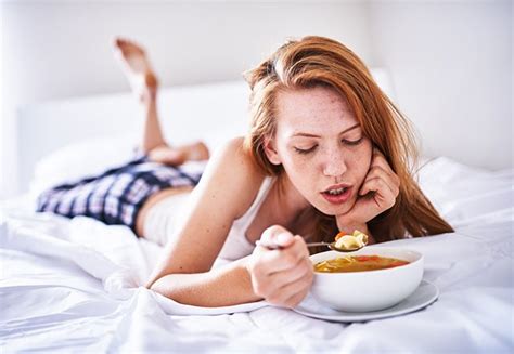 Question Is It Bad To Eat Lying Down The Sleep Judge
