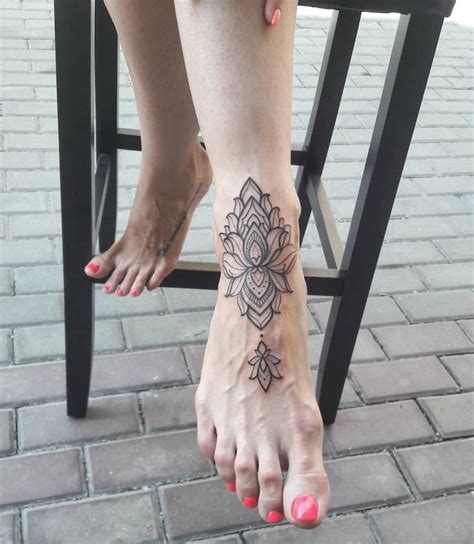Gorgeous And Meaningful Lotus Tattoos Youll Instantly Love Kickass