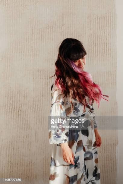 Woman Skin Full Body Portrait Black Background Photos And Premium High