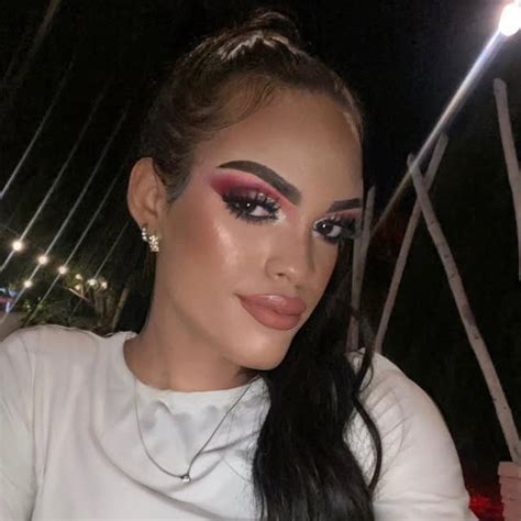 Lachy Lachy Makeupp Threads Say More