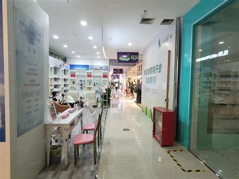 【7图】（寻铺）杨家坪轻轨站外 商业街美容美甲店 转让 可空转重庆九龙坡杨家坪杨家坪轻轨站商业商铺租售生意转让转让 重庆58同城