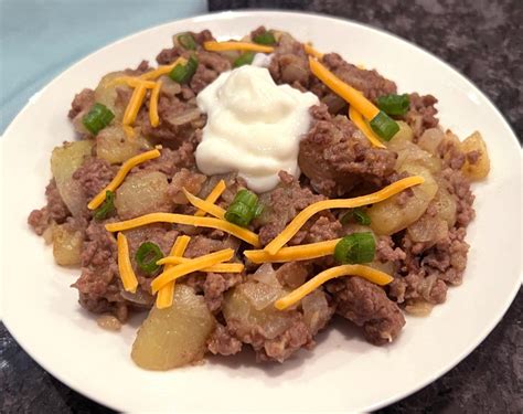 Beef And Potatoes Skillet Quick And Easy 5 Ingredient One Pan Dinner