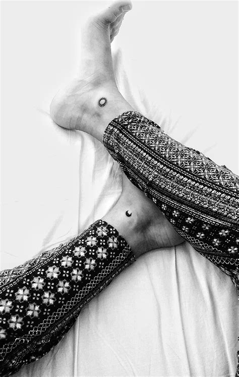 Moon As Jack And Sun As Elsa