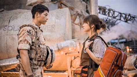 Ikuti Song Joong Ki Song Hye Kyo Tolak Descendants Of The Sun 2