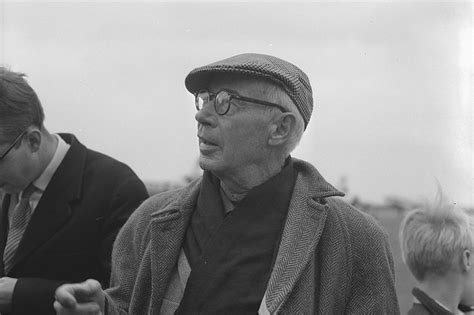 هنري ميلر يودع إباحيته ليوازن بين عشق الكتابة وشغف الرسم اندبندنت عربية