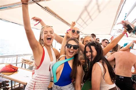 Split Blue Lagoon Boat Party With Djs Shots And After Party Getyourguide