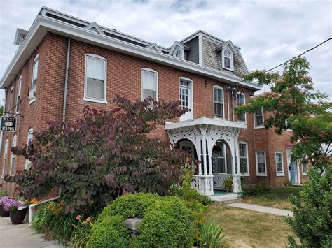 39 W King St 5 Chambersburg Pa 17201 See Est Value Schools And More