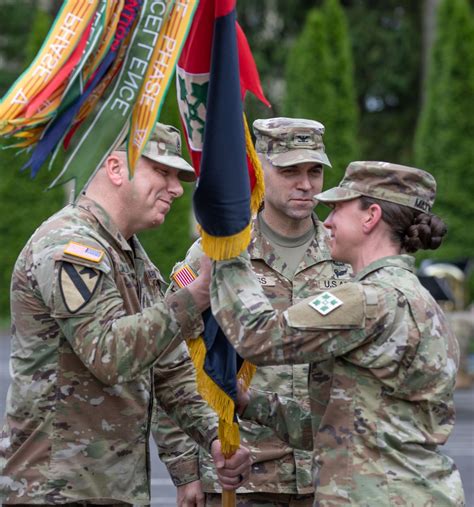 DVIDS - Images - 4th Division Sustainment Brigade Change of Command [Image 2 of 5]