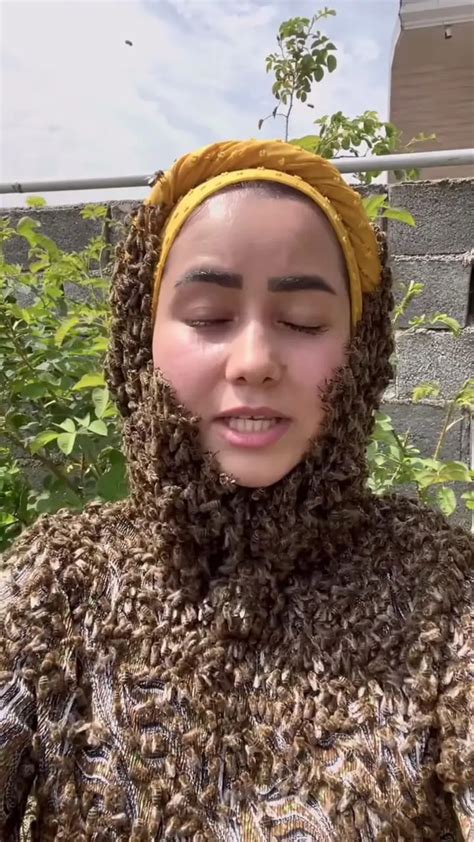 دختری که با زنبورها دوست است راز ویدیوی عجیب حضور کندوی زنبور روی صورت او فاش شد