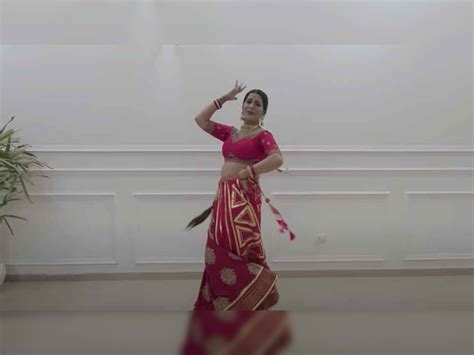 Sapna Choudhary Dance Without Duppatta On Halwa Sharir Haryanvi Latest