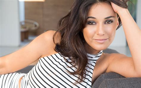Emmanuelle Chriqui Wallpapers 52 Images Wallpapercat