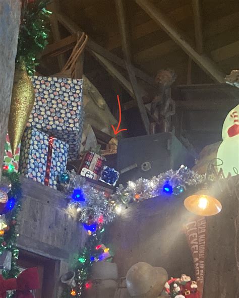 17 Disney Parks Easter Eggs I Just Now Noticed