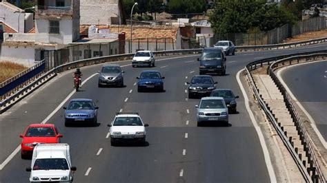 Tres Heridos En Una Colisión Múltiple De Vehículos En Málaga