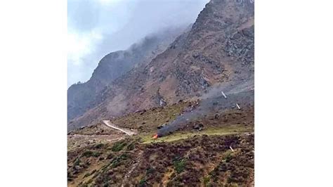7 Died As Helicopter Crashes Near Kedarnath Dham