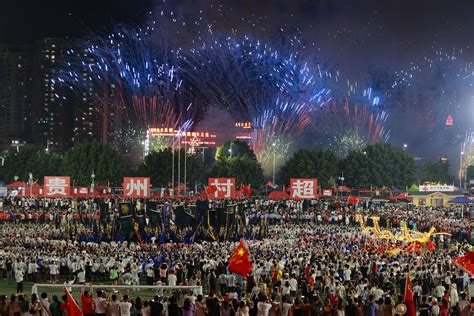 新华全媒 贵州村超迎来总决赛 比赛 刘续 江一村