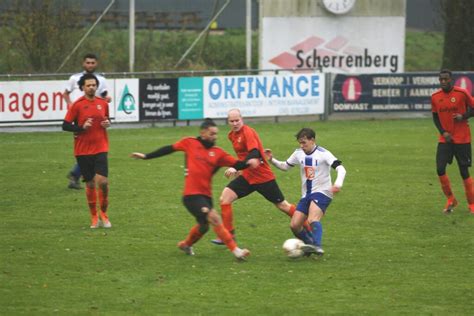 Kletsnatte Derby Prooi Voor Elinkwijk